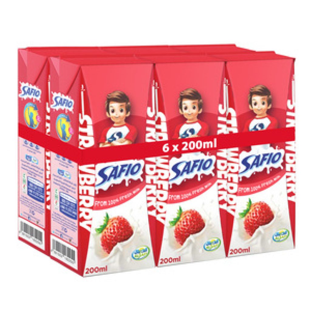 Safio UHT Milk Strawberry Flavor 6 x 200ml - عروض التوفير
